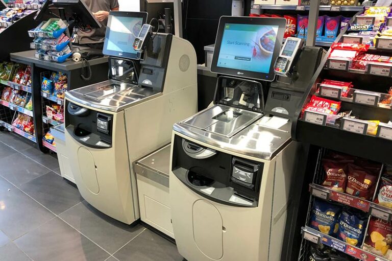 Self checkout: Definition, Advantages, and Disadvantages | Posify
